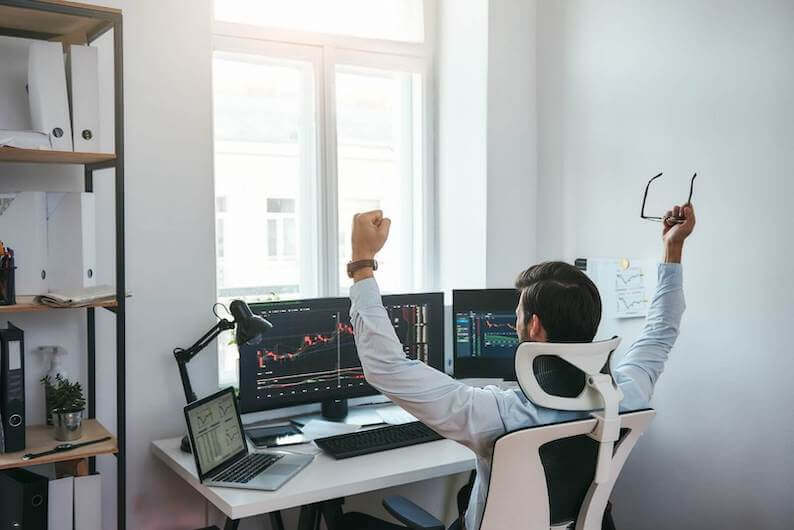 Why is the Retail Trading Community Becoming So Big? | stonk.tech Blog